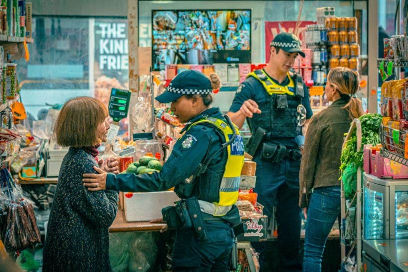 Benefits, career progression and police duties | Police officers | Made ...